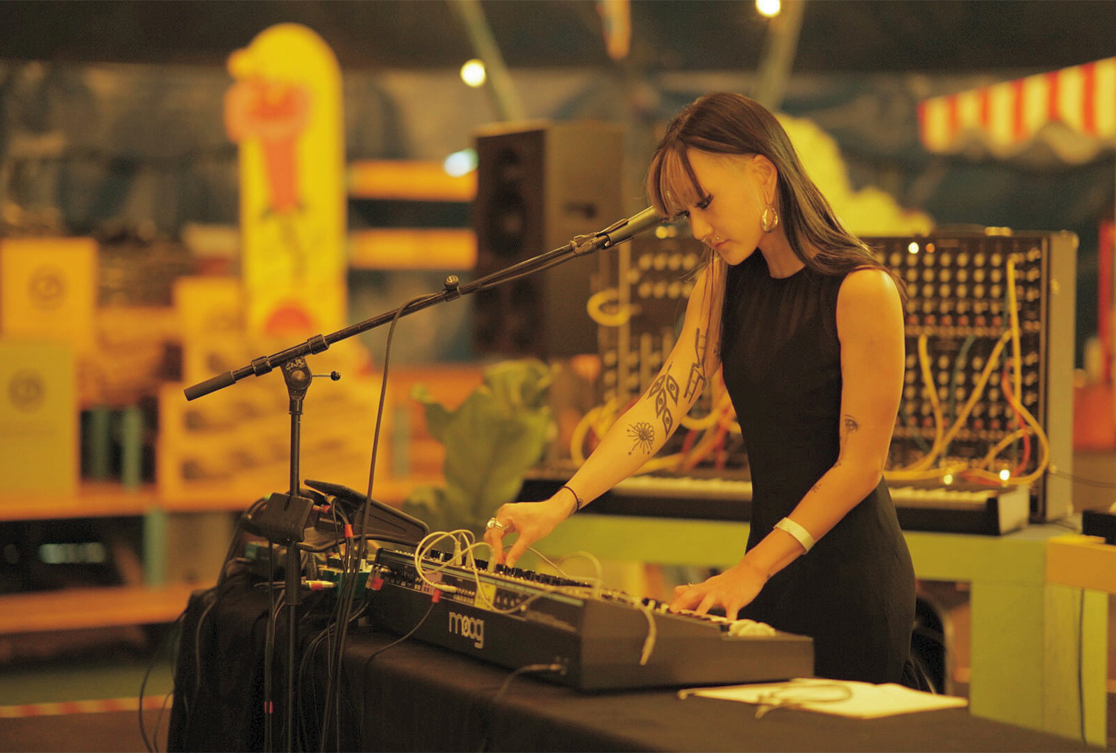 Hinako Omori — music as therapy – Moo Kid